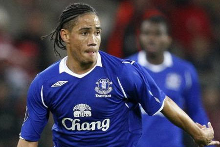 Steven Pienaar : Le Sud-africain d’Everton puni Tottenham d'Adebayor ...