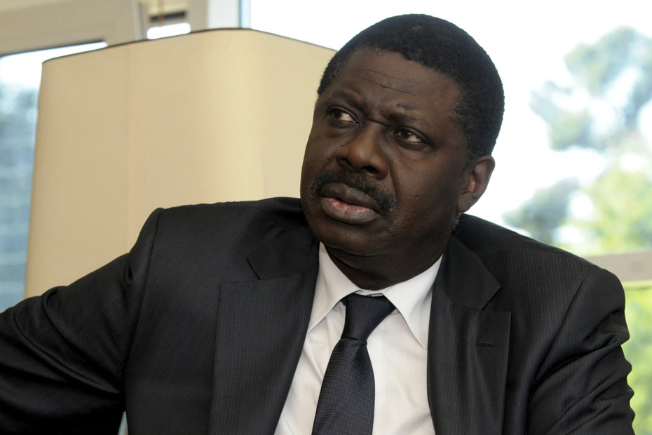 PSG-OM (2003) : Pape Diouf se rappelle encore de Ronaldinho ! –Vidéo ...