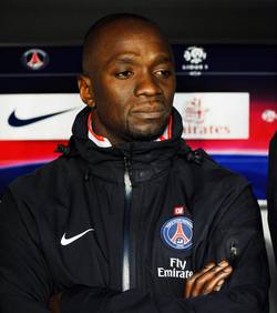 PSG : Makelele prolongé - Africa Top Sports