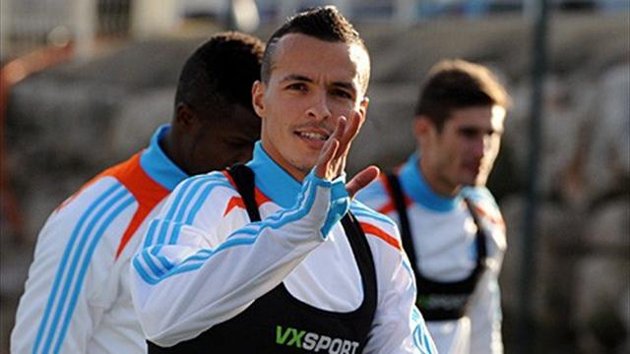 Foued Kadir : L’Algérien intéresse Bastia - Africa Top Sports