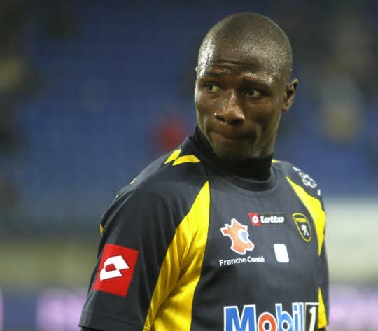 Sochaux: le défenseur camerounais Banana prêté en Suisse - Africa Top ...