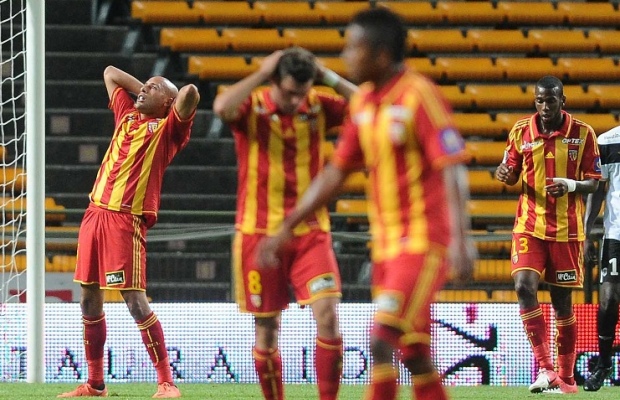 Racing Club Lens: le leader de la Ligue 2 éclaboussé 6-2 par Le Havre ...