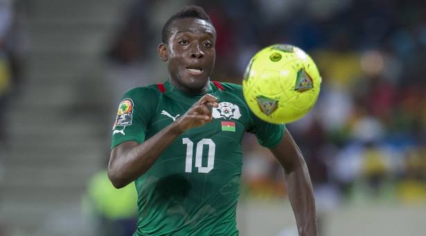 Alain Traoré : Le Burkinabé pourra jouer contre l'Algérie en novembre ...