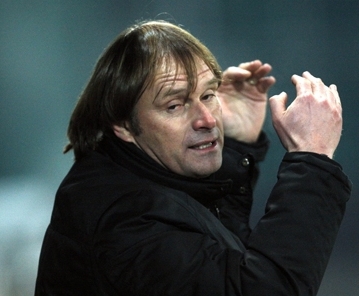 MC Alger: Alain Geiger viré - Africa Top Sports