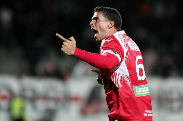 Valenciennes: Le premier entraînement de Carl Medjani - Africa Top Sports