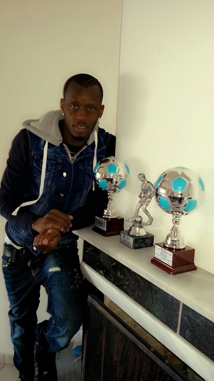 Grèce: Le Sénégalais Henri Camara désigné meilleur joueur du mois de ...