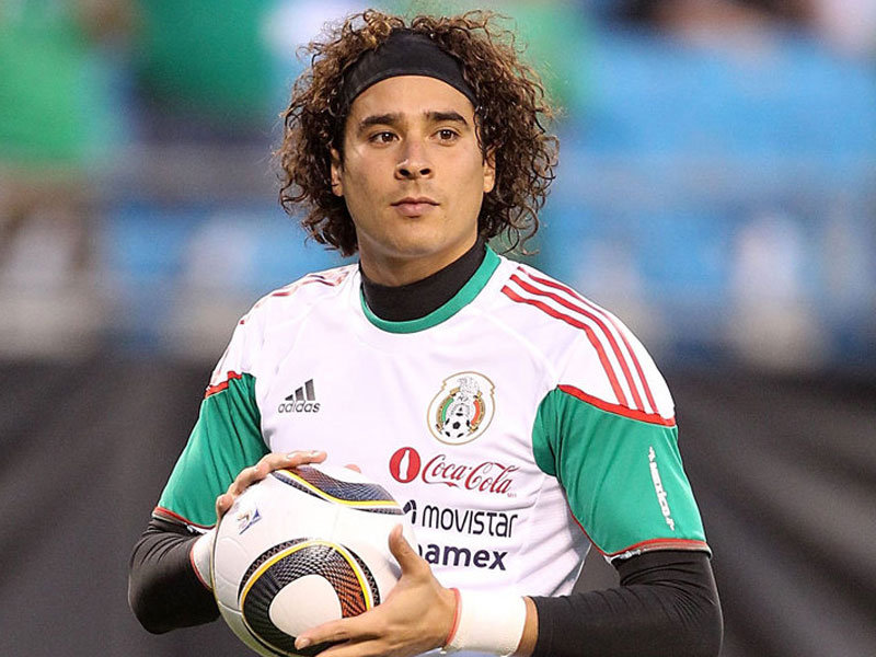 Transfert: Liverpool s'aligne pour Ochoa - Africa Top Sports
