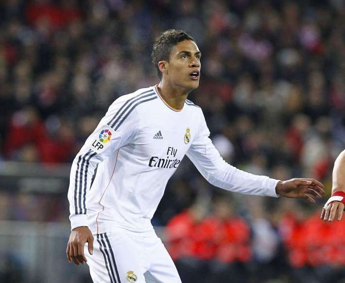 Raphaël Varane titulaire face à la Corogne - Africa Top Sports