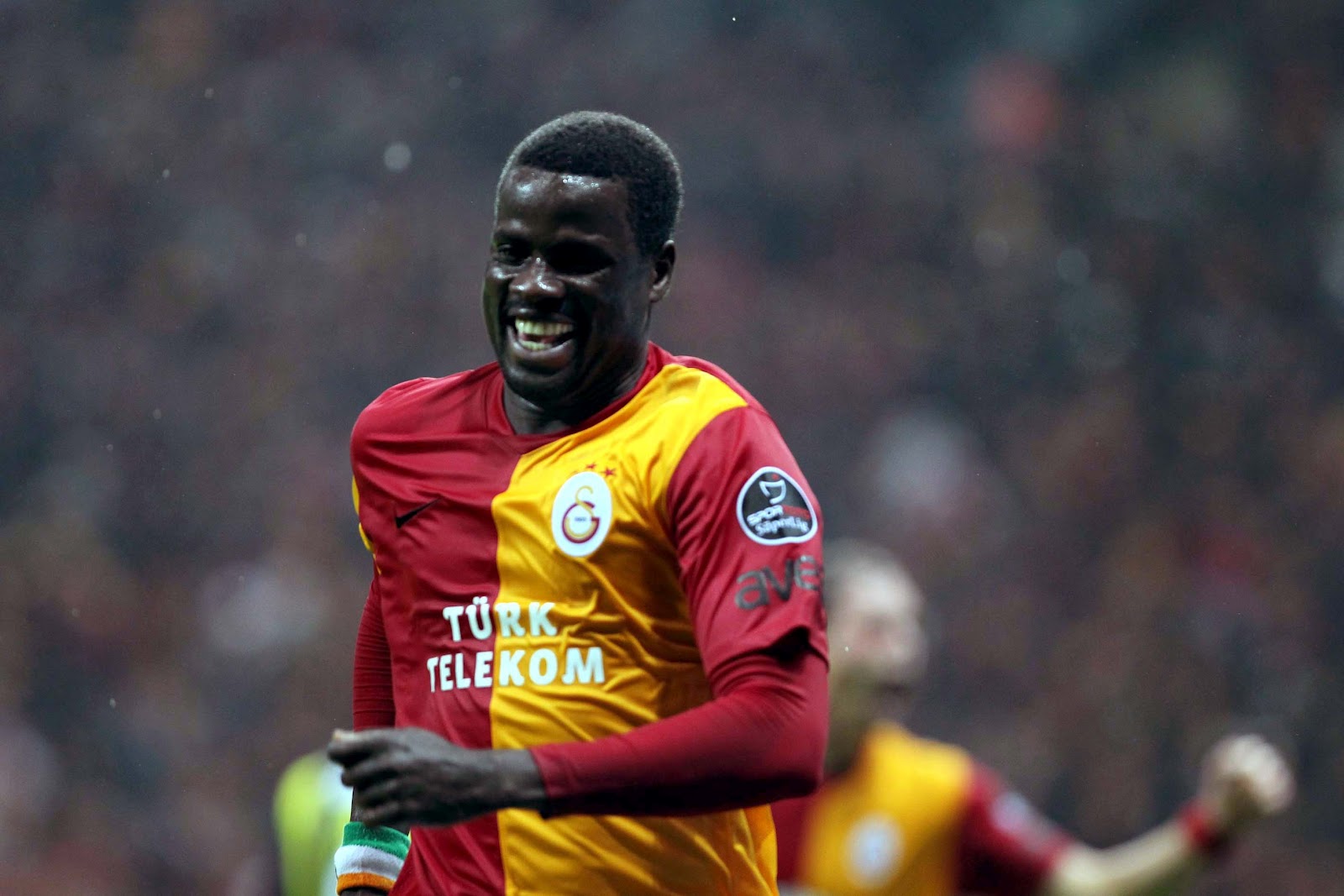 Galatasaray: Emmanuel Eboue de retour en Angleterre ? - Africa Top Sports