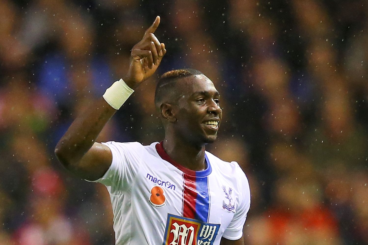 Everton : Officiel ! Le Congolais Yannick Bolasie signe cinq ans