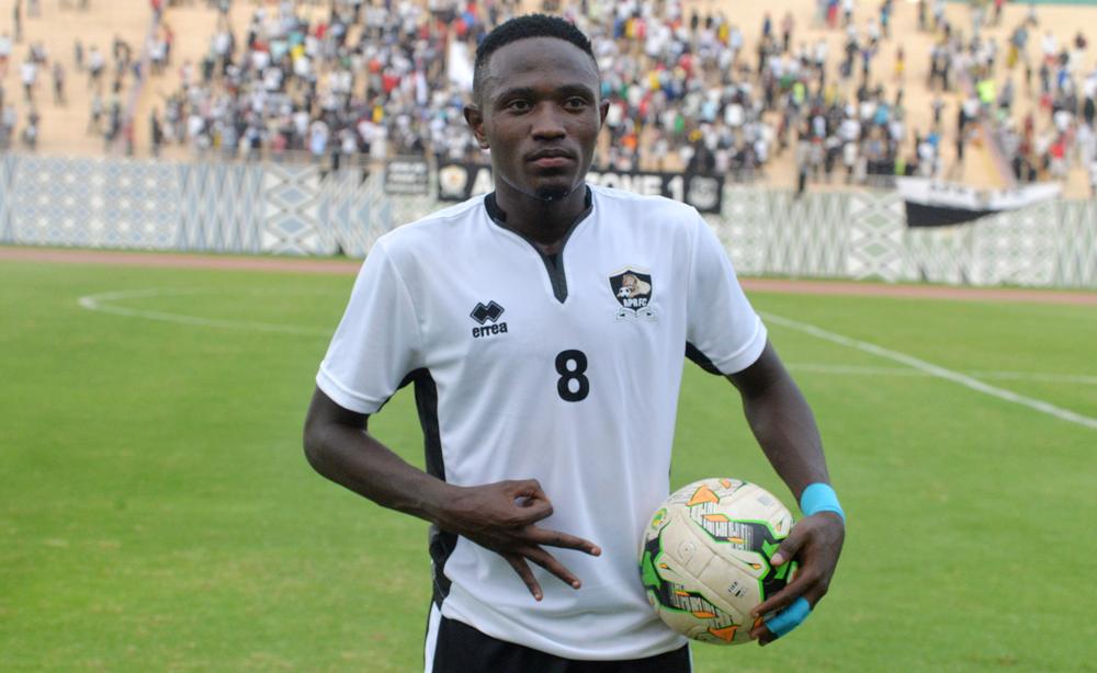 Djihad Bizimana : Le Rwandais à l'essai à Waasland-Beveren (D1 belge)