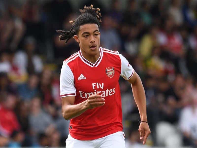 Miguel Azeez : L’Anglo-Nigérian signe un contrat professionnel avec Arsenal