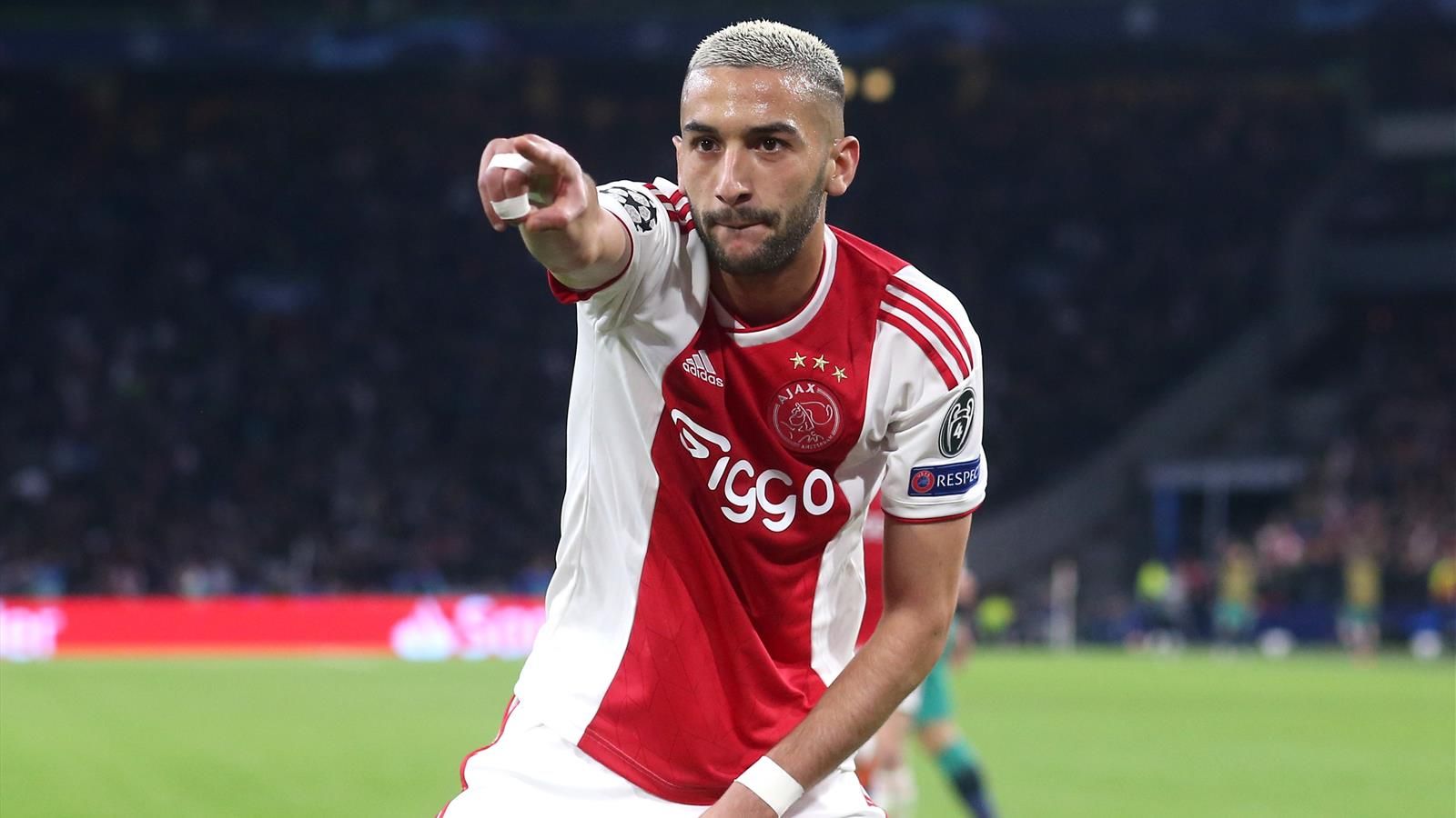 Hakim Ziyech: encore un but venu d'ailleurs