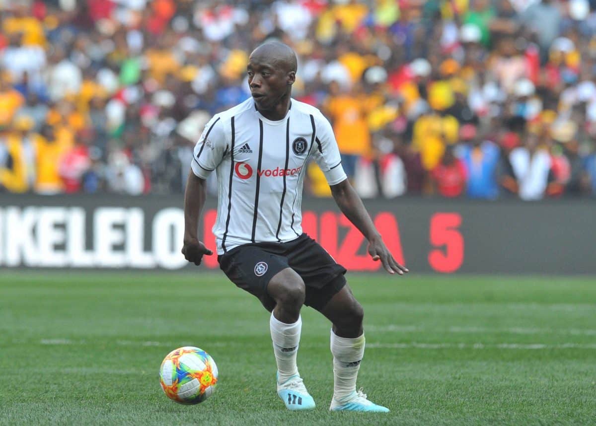 Ben Motshwari : le joueur d'Orlando Pirates positif au Covid-19
