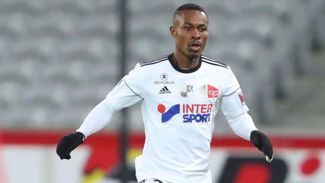 Khaled Adenon : le défenseur béninois débarque en National