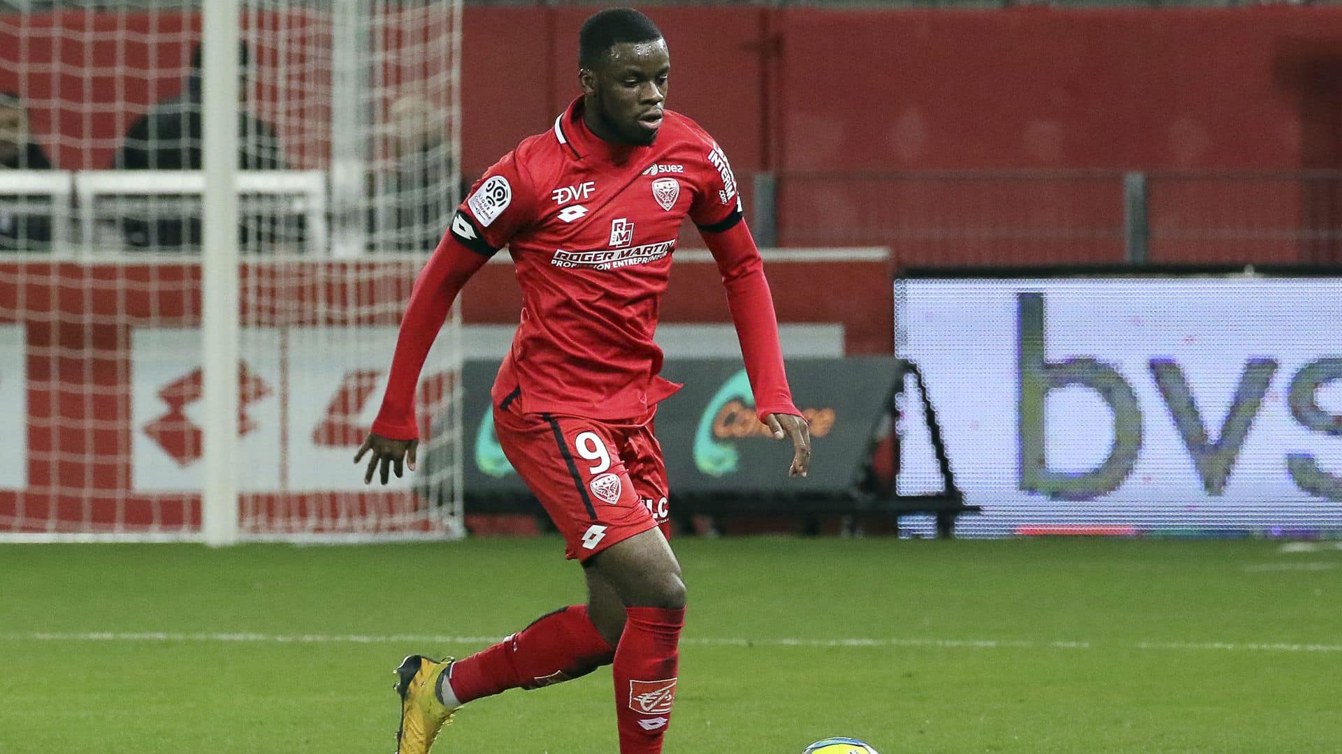 Mercato : Officiel, Stephy Mavididi signe à Montpellier