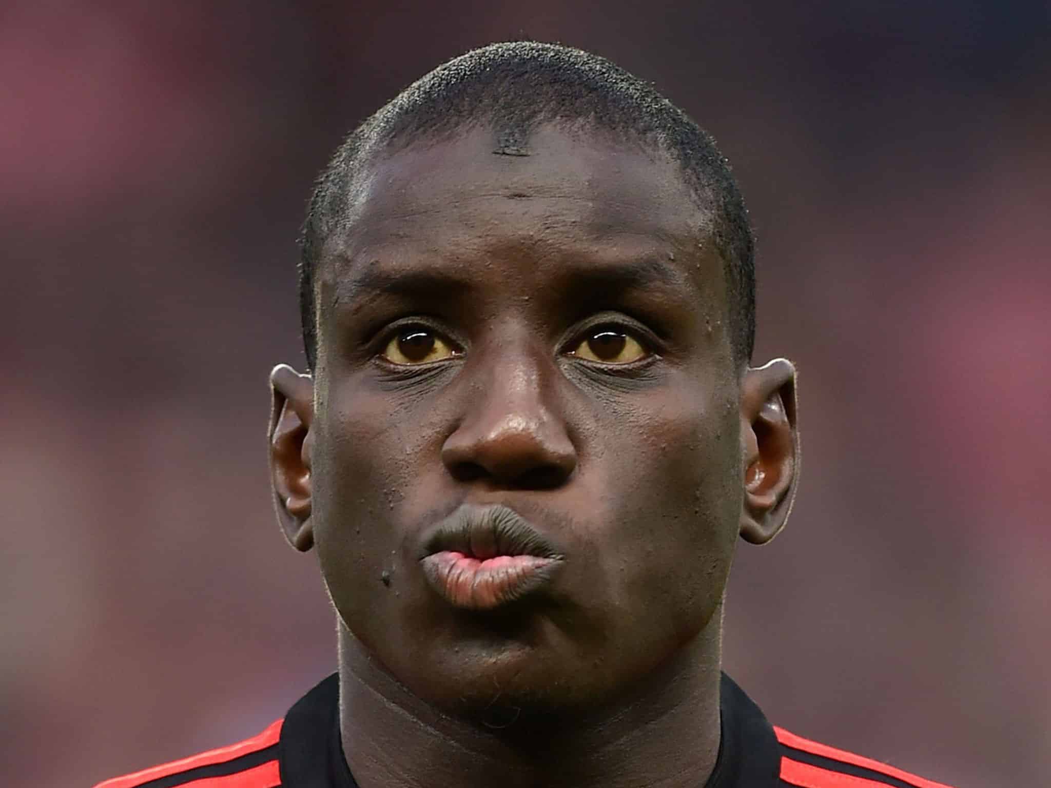 Demba Ba : le Sénégalais réclame justice pour les Ouïghours de Chine