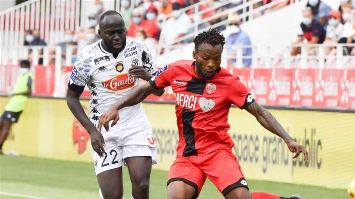 Glody Ngonda : 3 semaines d'absence pour le Congolais