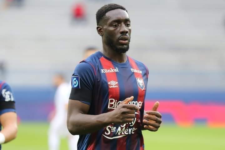 France Ligue 2 : Alexandre Mendy (Caen) sur le podium des meilleurs ...