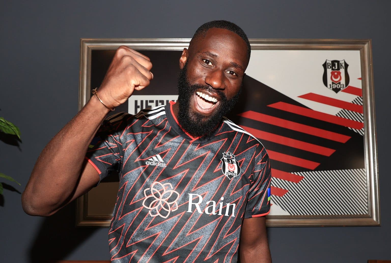 Süper Lig : Officiel, Arthur Masuaku prêté au Besiktas