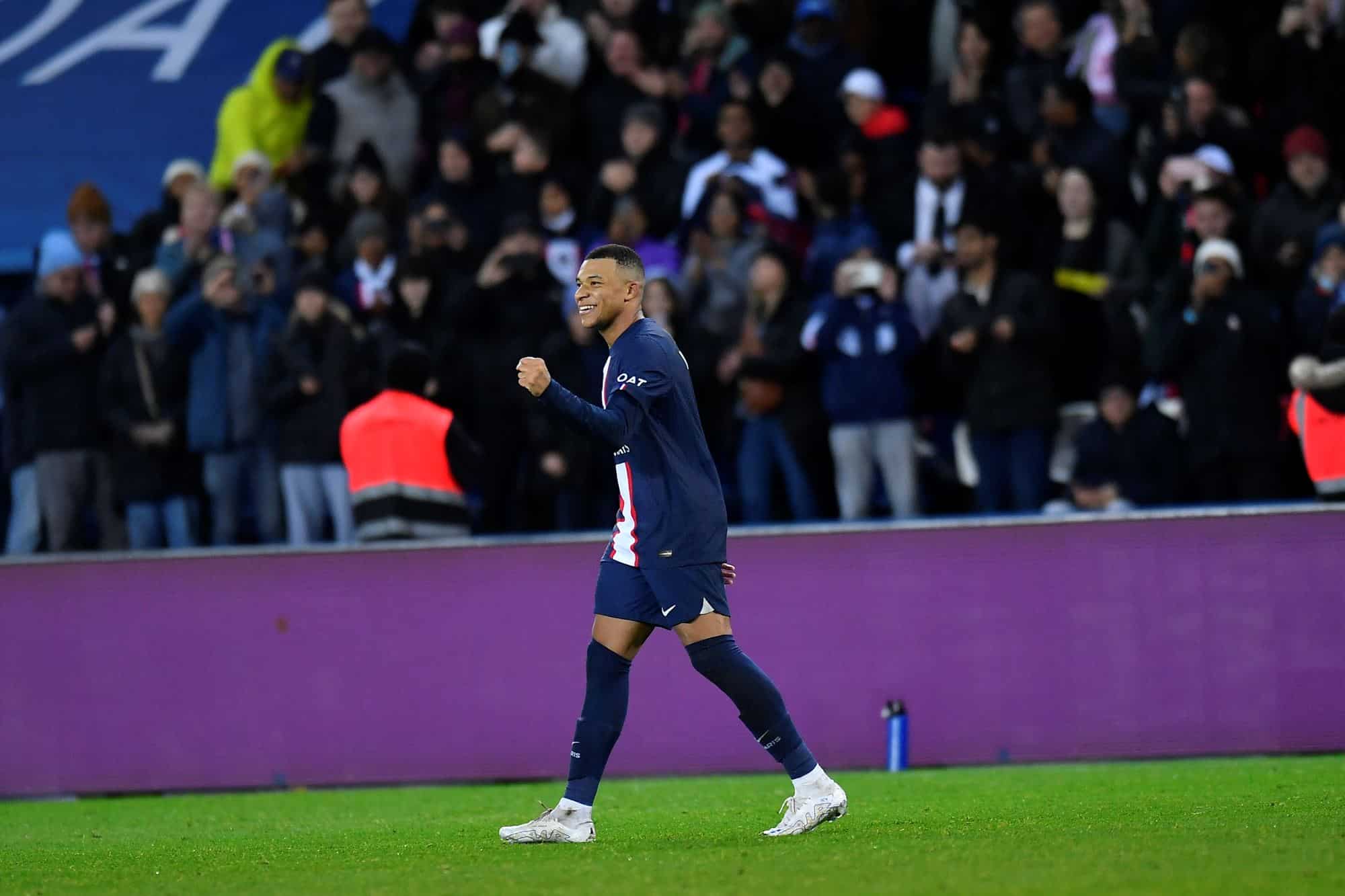 PSG : Kylian Mbappe réagit aux célébrations des Argentins, lors de la ...