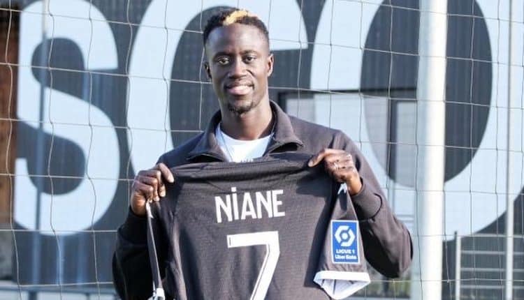Metz : Ibrahima Niane revient sur les raisons de son départ - Africa ...