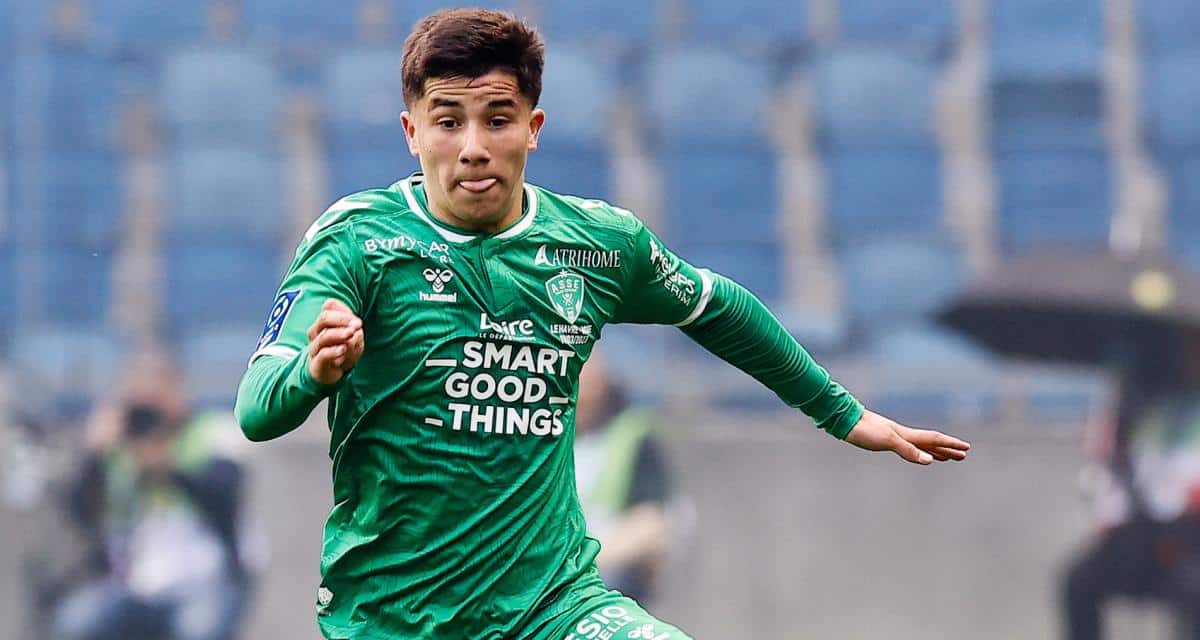 ASSE : Deux clubs de Ligue 1 s'intéressent à Benjamin Bouchouari ...