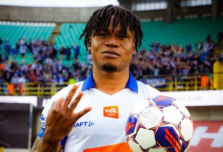 Gift Orban : "Je ne rejoindrai pas Arsenal, ils ne sont pas intéressés ...