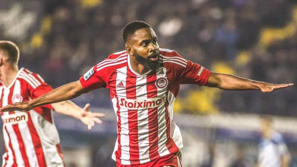 Olympiakos : Cédric Bakambu débarque à Al Nasr Dubaï (officiel ...