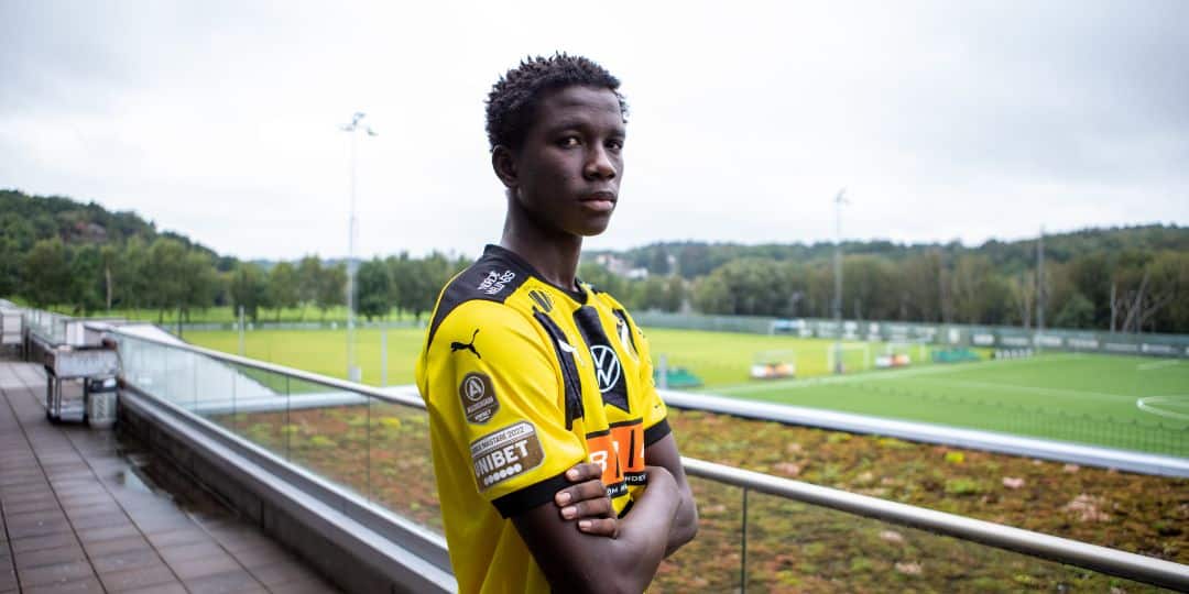 Abdoulaye Faye : le défenseur central sénégalais rejoint Häcken