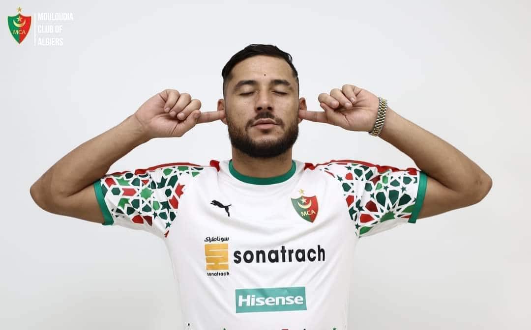 Stage-MC Alger : Youcef Belaili attendu en France