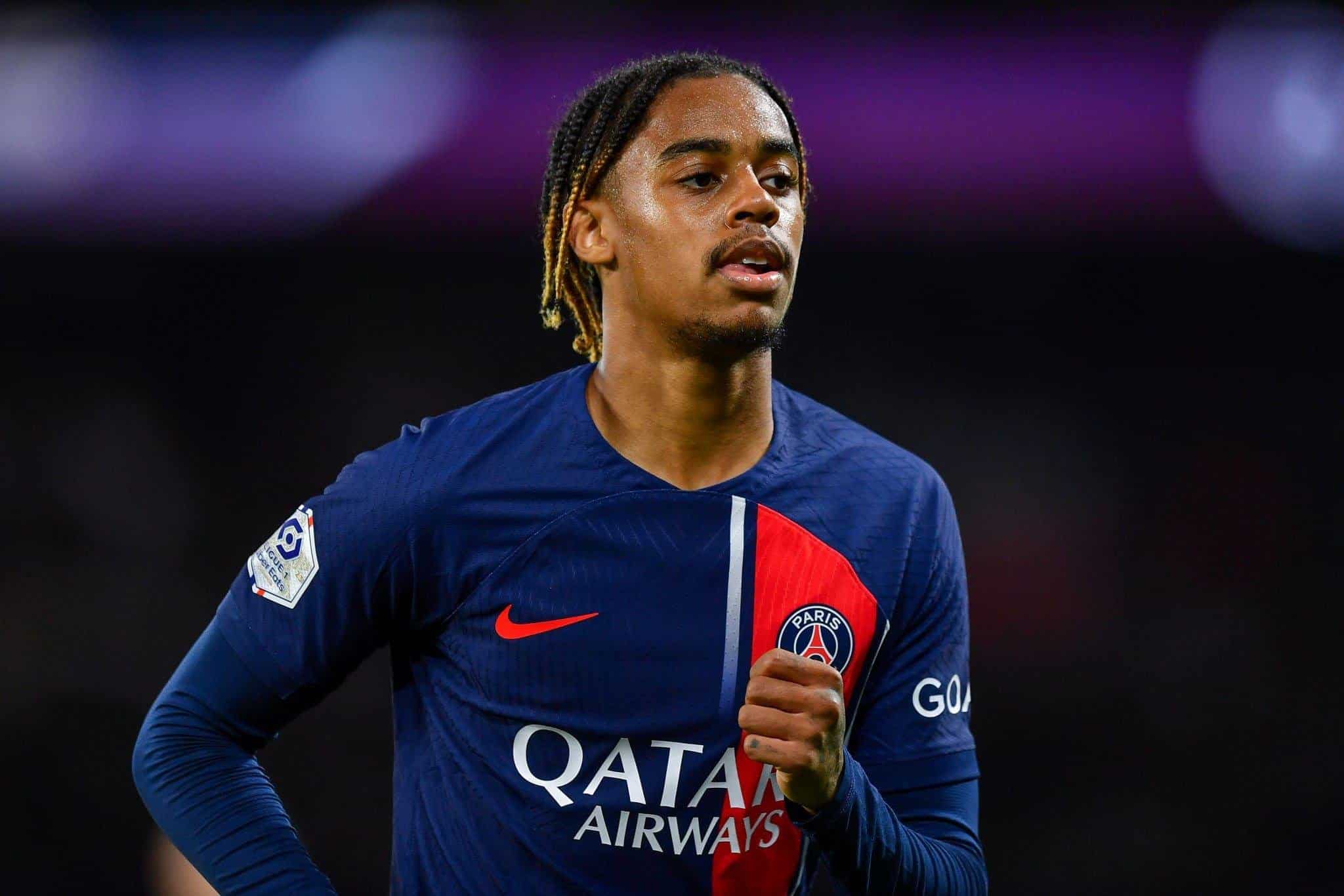 PSG : Bradley Barcola, une première titularisation réussie ! - Africa Top Sports