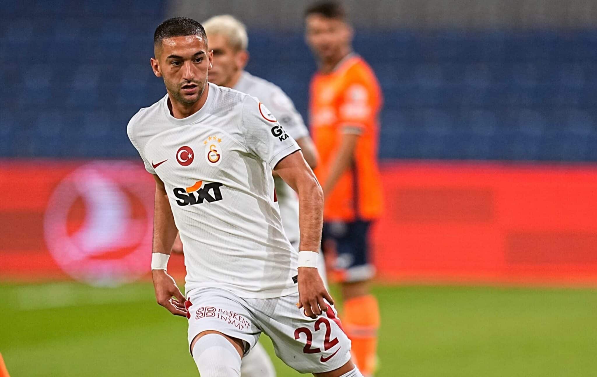 Hakim Ziyech marque son premier but avec Galatasaray de façon splendide ...