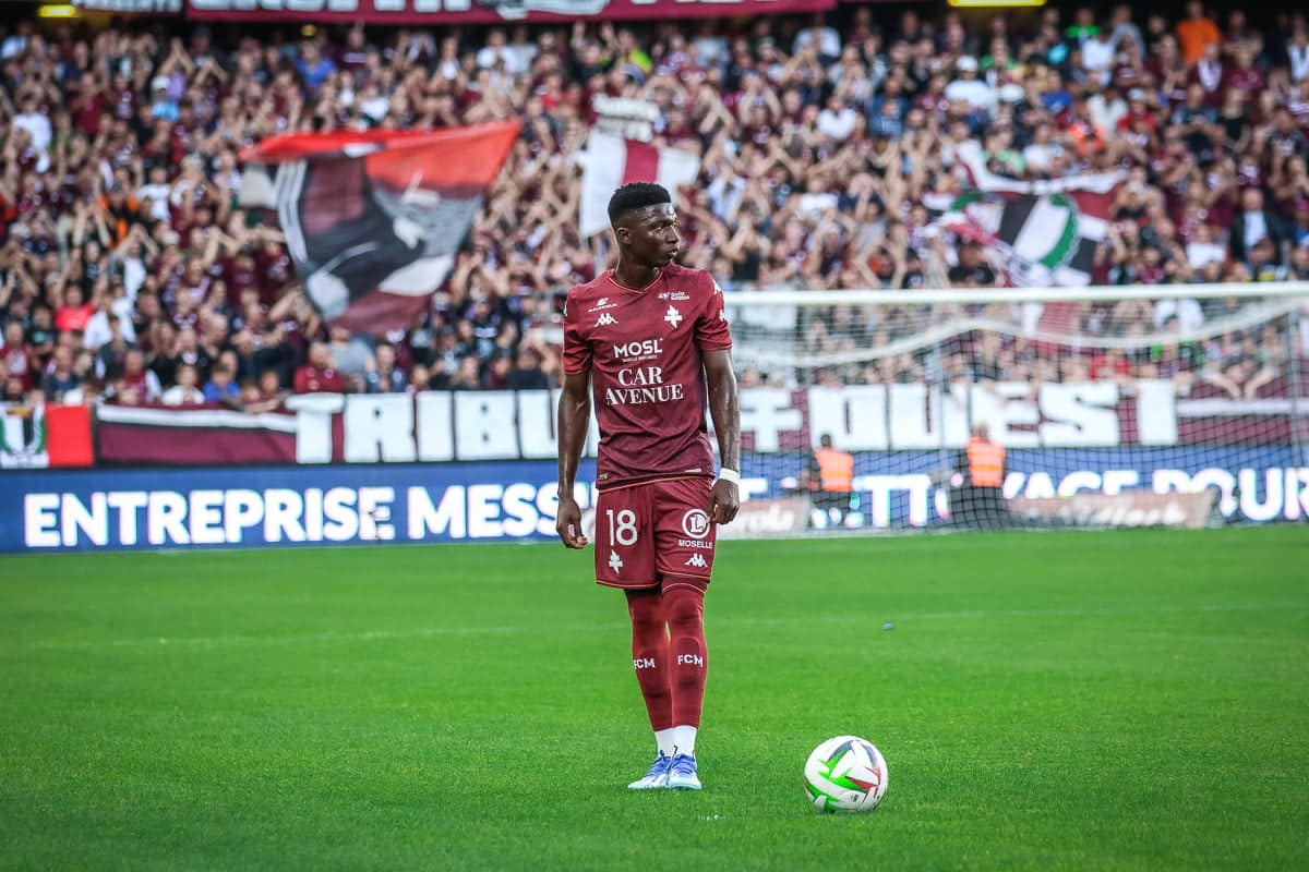 FC Metz : Lamine Camara affole l'Angleterre ! - Africa Top Sports