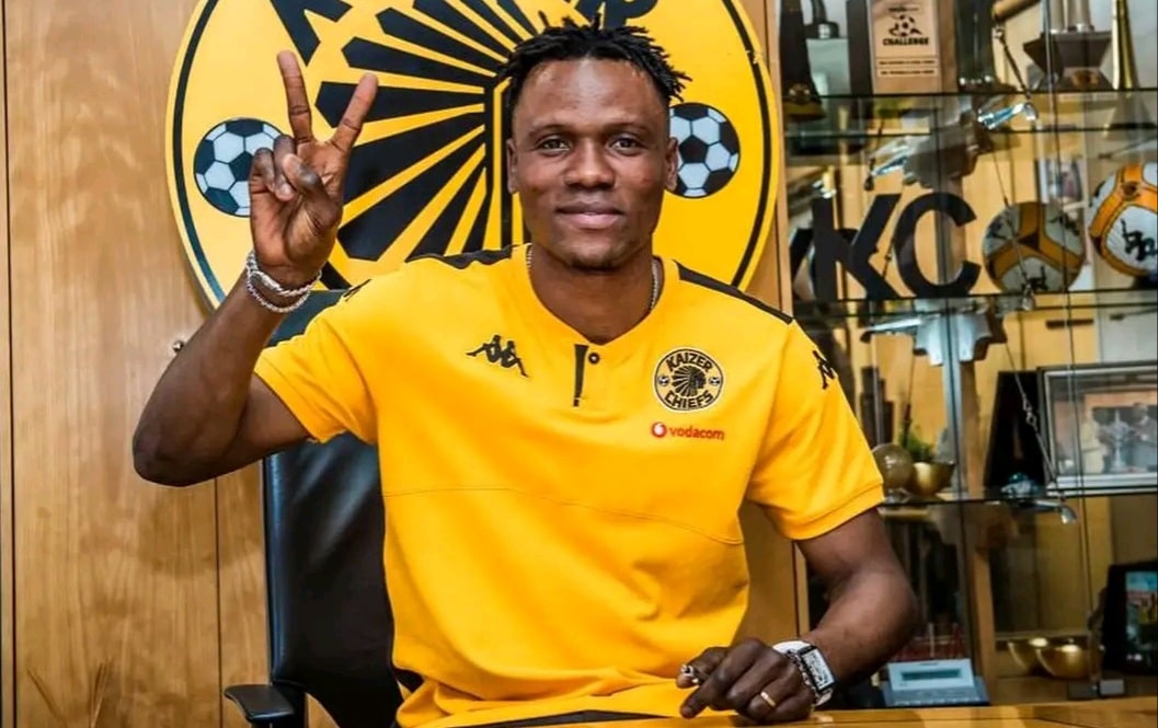 Officiel : Glody Lilepo s'engage avec les Kaizer Chiefs - Africa Top Sports