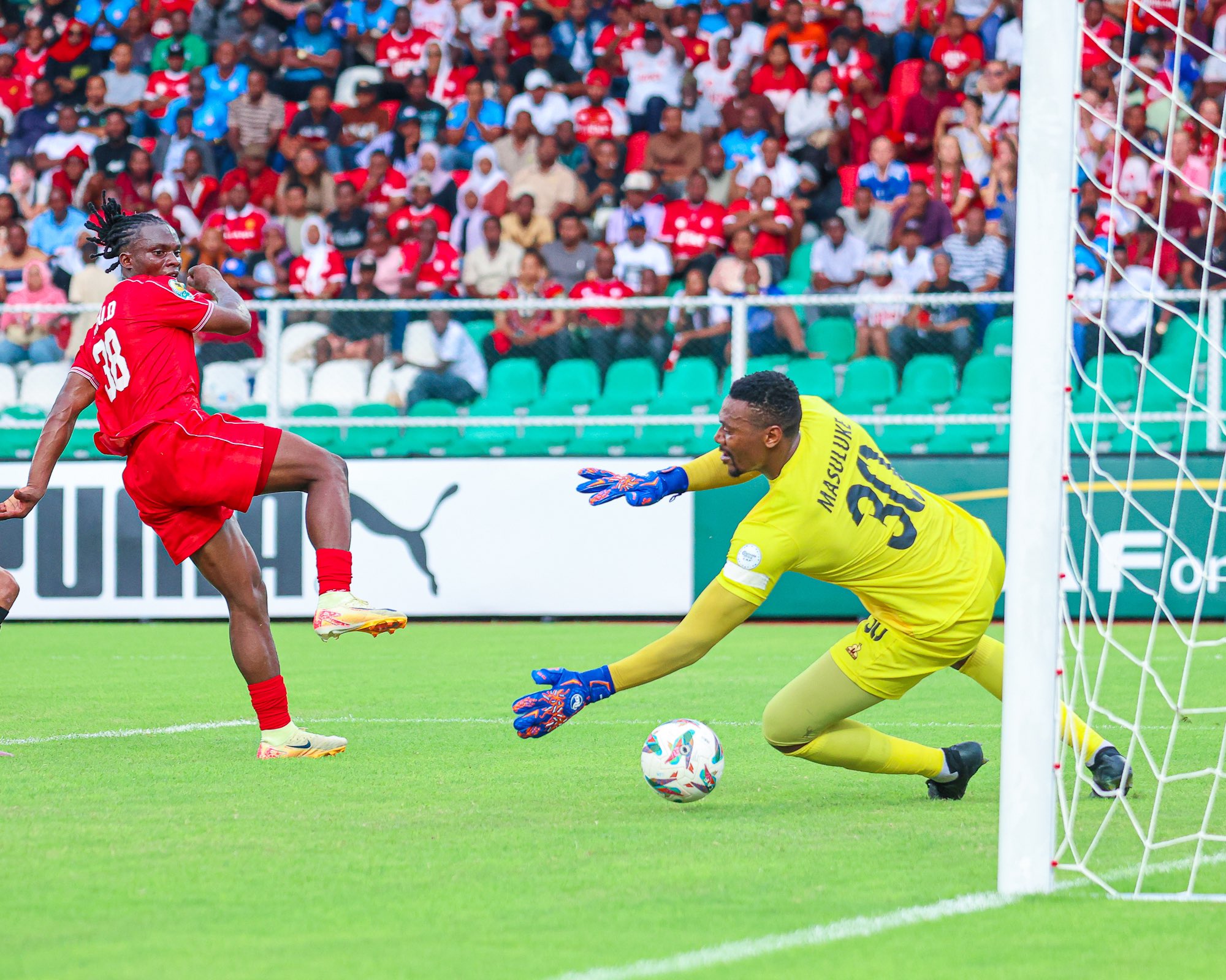 Coupe CAF : Léger avantage à Simba SC à la mi-temps - Africa Top Sports
